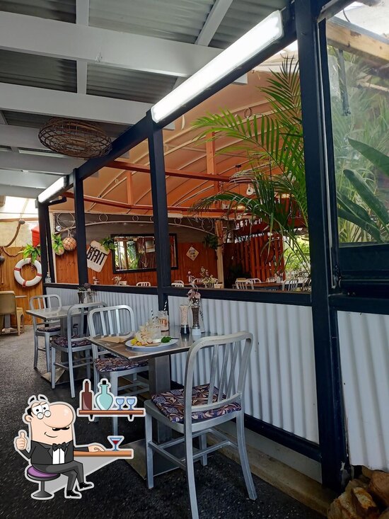 Pelican Rocks Seafood Restaurant & Cafe, Greenwell Point - Restaurant ...