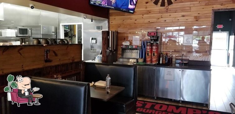 Stomp's Burger Joint, Webster - Restaurant menu, prices and reviews