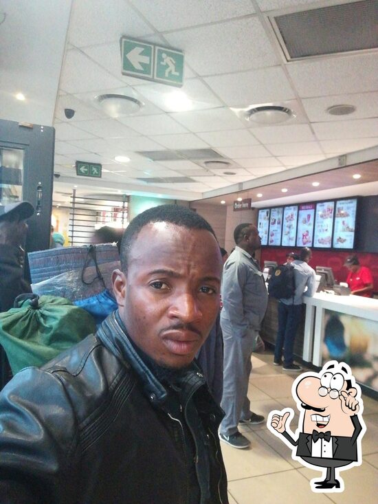KFC Polokwane 4 restaurant, Polokwane, Shop 4 & 5 - Restaurant menu and ...