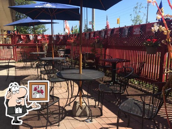 Red Fox Bar & Grill in Toronto - Restaurant menu and reviews