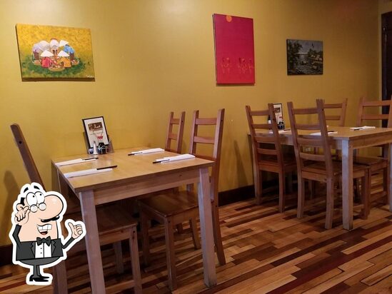 Huế Asian Kitchen, Milwaukee - Restaurant menu, prices and reviews