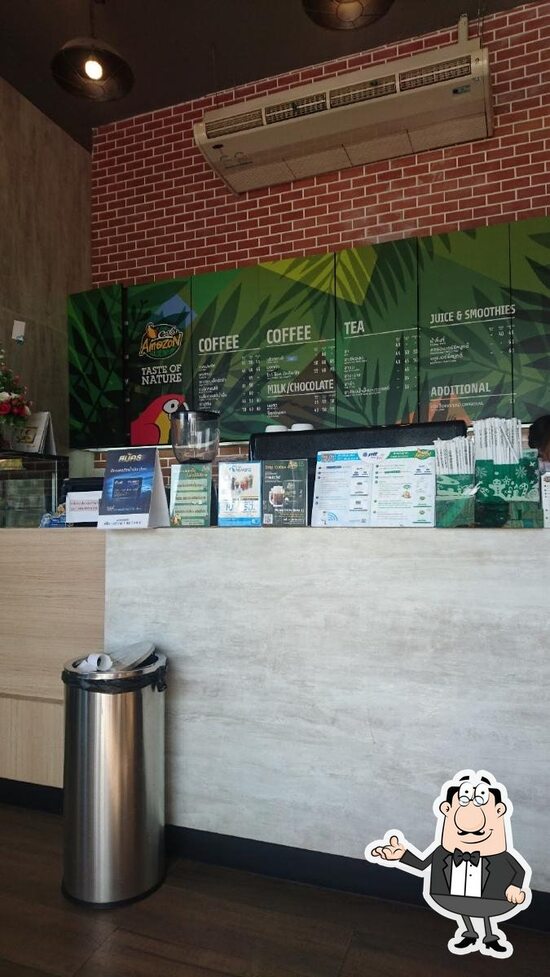 Menu at Amazon Cafe, Dong Luang