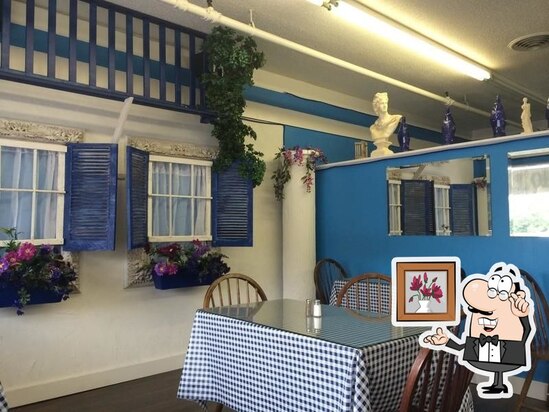 Unique Eats, Dennis - Restaurant menu, prices and reviews