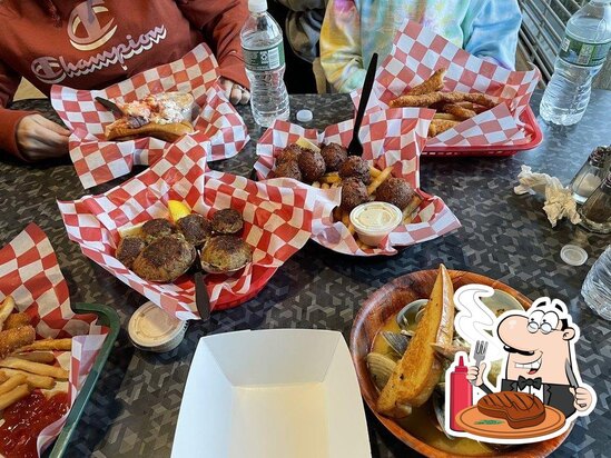 DJ'S Clam Shack Stony Brook in Stony Brook - Restaurant menu and reviews