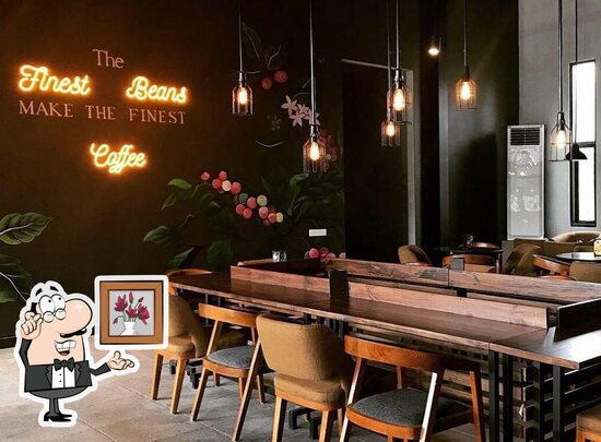 Excelso - SUB A Yani cafe, Surabaya, Jl. Ahmad Yani No.72-74 ...