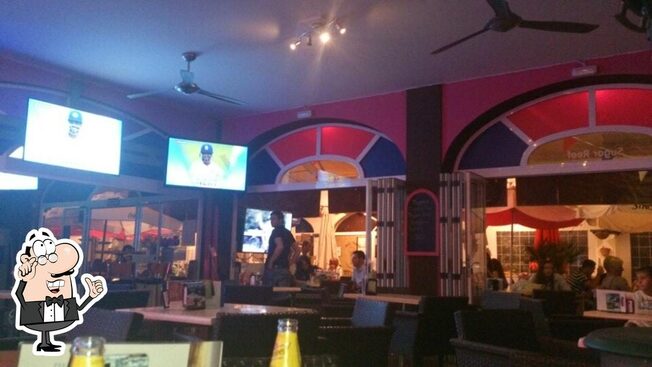 Sugar Reef in Isla del Moral - Restaurant reviews