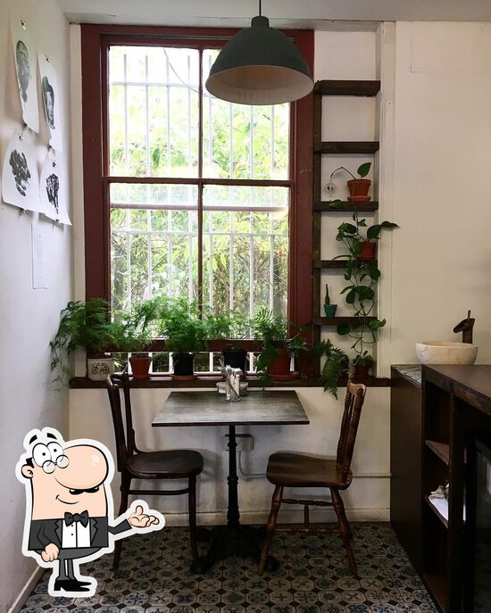 Footnote, London - Restaurant menu, prices and reviews