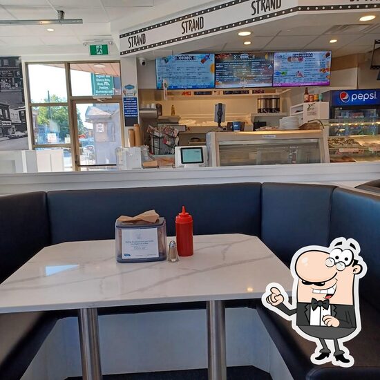 Strand Shawarma & Cafe: Poutine, Fish & Chips, Pizza and Desserts ...