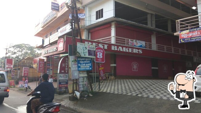 Menu at Best Bakers, Muthalakodam