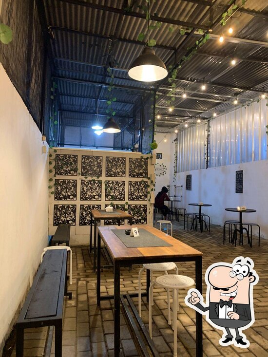 Eleven Cafe & Resto, Karawang - Restaurant reviews