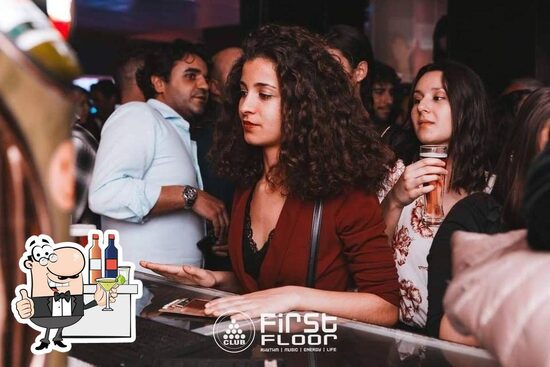 First Floor club, Faro - Restaurant reviews