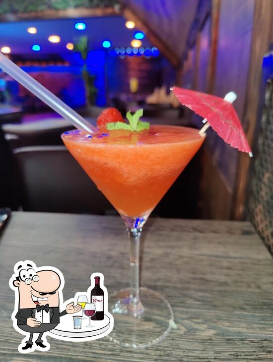 Smokeez Shisha & Grill, London - Restaurant menu, prices and reviews