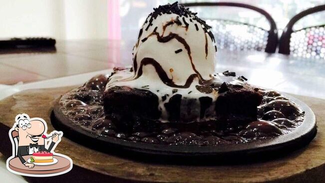 Zero Degree Ice Cream Parlour, Mumbai, 3, Malaviya Road, Vile Parle ...