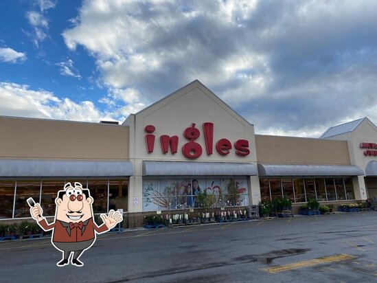 Ingles Market, 2342 E Andrew Johnson Hwy in Morristown - Restaurant reviews