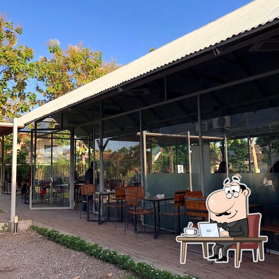 Balcos Compound restaurant, Sendangadi - Restaurant reviews