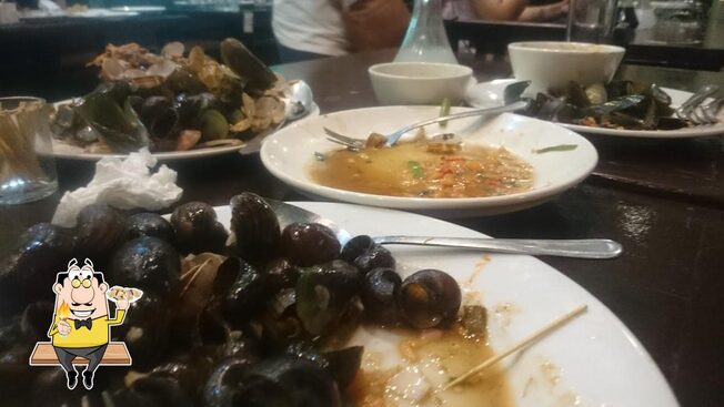 Dampa Sa Centro restaurant, San Pedro, Centro Pacita Pacita Complex 1 ...