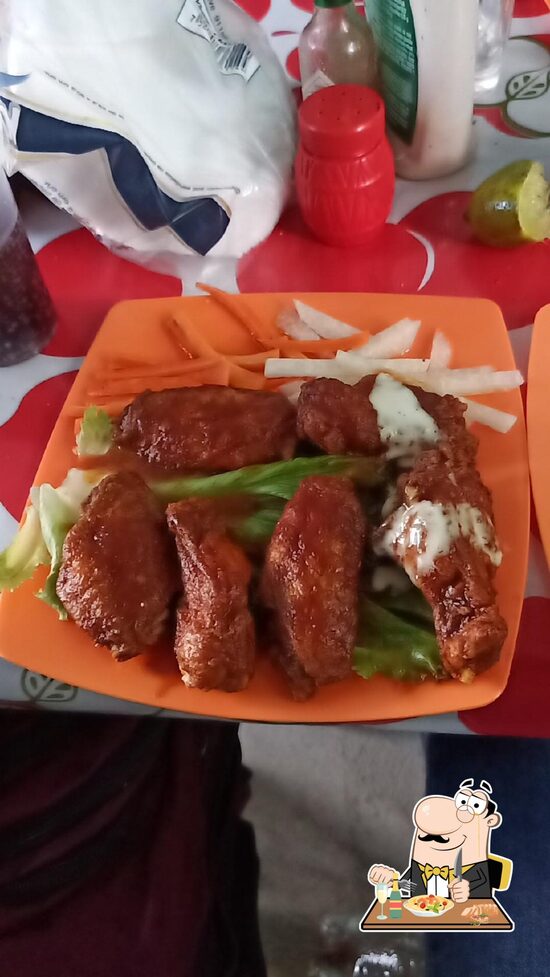 Menu at Golden Wings restaurant, San Juan del Río