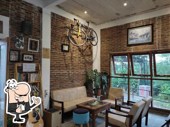 Menu at OMBE_Coffee, Makam
