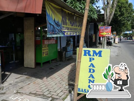 RM Padang Basamo 354 restaurant, Gedangsewu - Restaurant reviews
