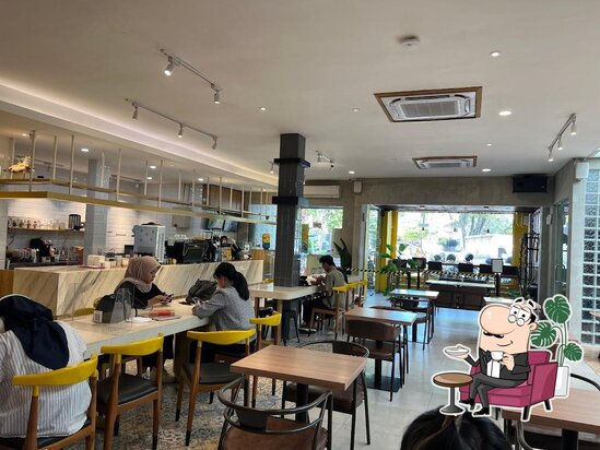 PAPER CUP COFFEE MANYAR, Surabaya - Restaurant menu, prices and reviews