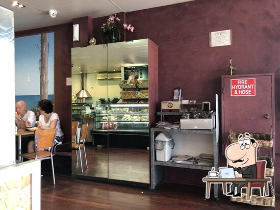 Lakes Patisserie, Lakes Entrance - Restaurant menu, prices and reviews