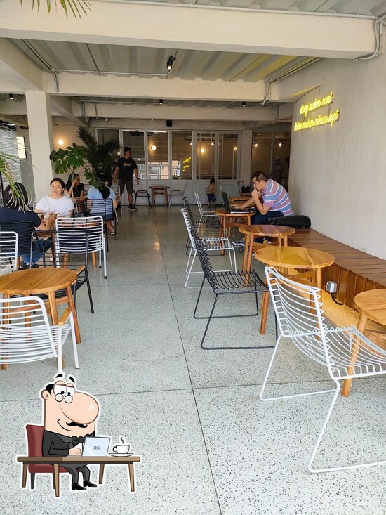 Kopi Nako Kota Baru Parahyangan, Padalarang - Restaurant reviews