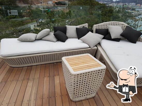 Waveon Coffee, Busan - Restaurant menu, prices and reviews