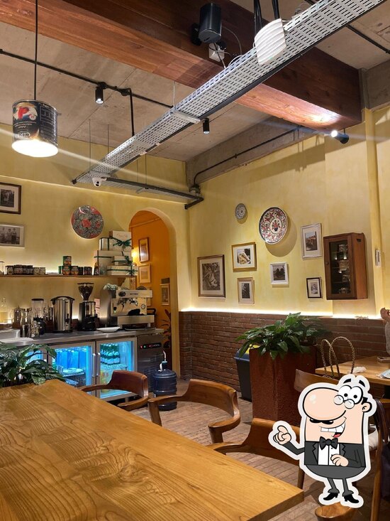Oma Elly pizzeria & gelateria, North Jakarta - Restaurant menu, prices ...