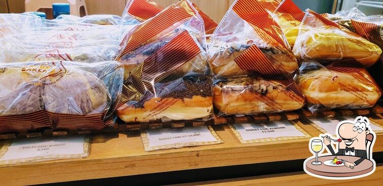 Menu at Rakuni Bakery, Central Jakarta, RS. St Carolus Lobby Utama