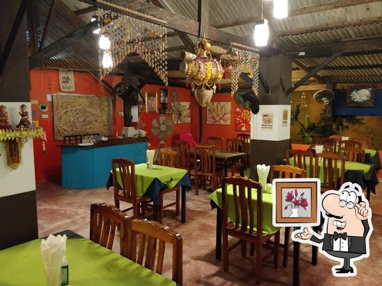 Menu at DEE Seafood Restaurant, Khuekkhak
