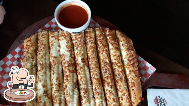Pizza Hut, 4922 51 Ave in Leduc - Restaurant menu and reviews