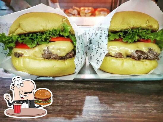 Distrito Burger restaurant, Paranaguá, R. Barão do Rio Branco ...
