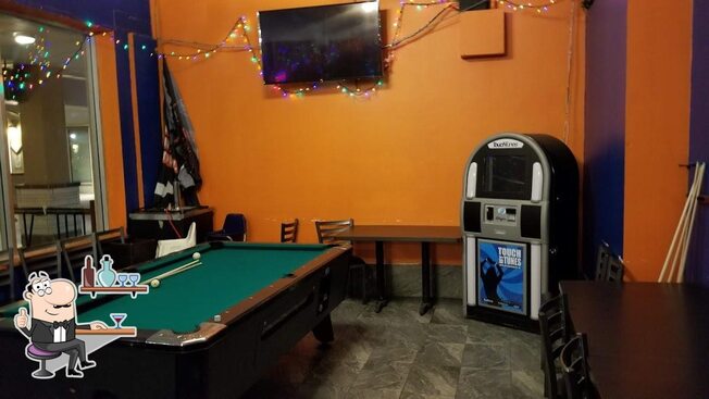 Blue Diamond Bar & Grill, Ottawa - Restaurant menu, prices and reviews