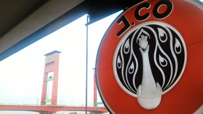 Menu at J.Co Donuts cafe, Palembang, Jl. Sultan Mahmud Badarudin