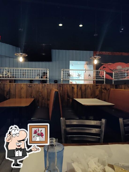 Pier 11 Boiling Seafood & Bar, Whitehall - Restaurant menu, prices and ...