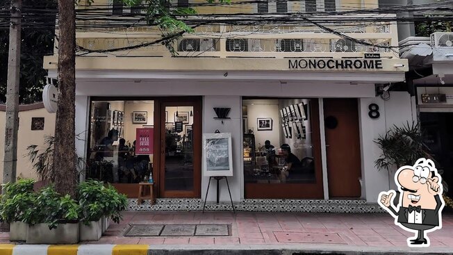 MONOCHROME cafe, Bangkok, 8 Decho Rd - Restaurant reviews
