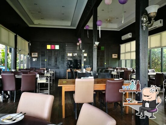 Ruen Nam, Nonthaburi - Restaurant menu, prices and reviews