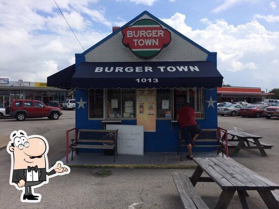 Menu at Burger Town restaurant, Irving