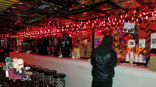Duff's, 168 Marcy Ave in New York City - Restaurant reviews