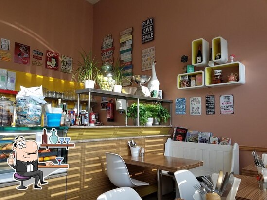 Two Magpies Cafe, London - Restaurant menu, prices and reviews