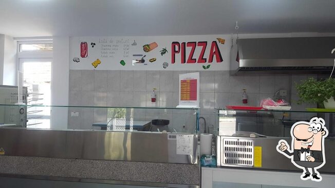 Menu at Iri's Pizza, Lumina