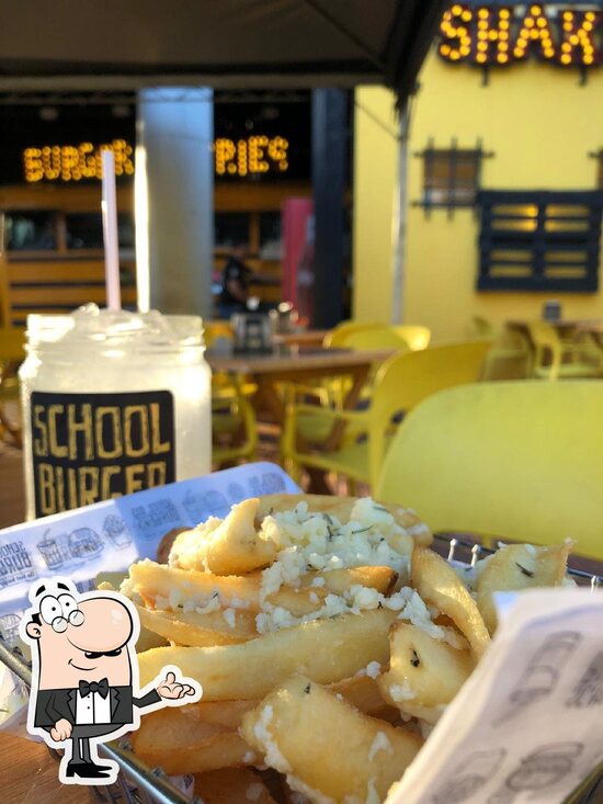 Menu em School Bus Burger restaurante, Piracicaba