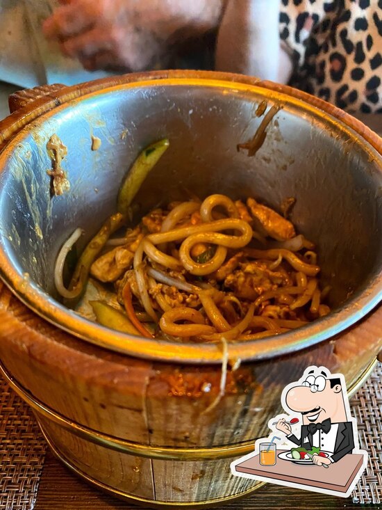 Asia Kitchen Restaurante, C. Escorpiones, 1, local 1 in Torrevieja ...