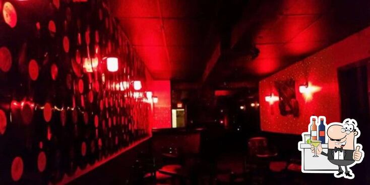 Bass Line in Toronto - Restaurant reviews