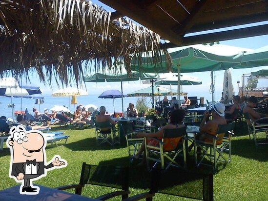 Waves Beach Bar, Argassi - Restaurant reviews