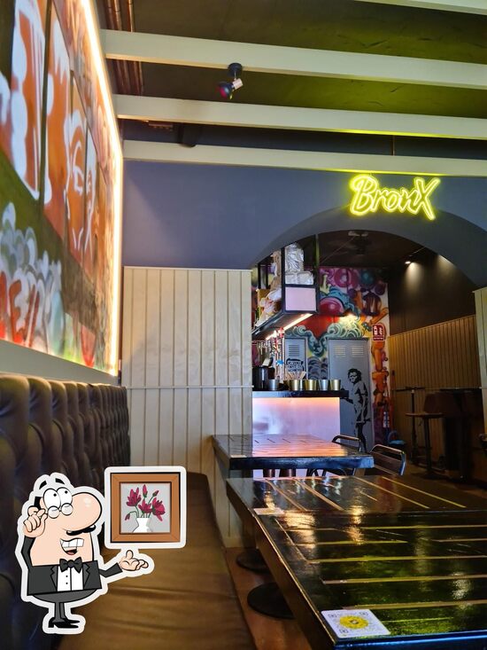 Bronx Burger Factory, Corralejo - Restaurant menu, prices and reviews