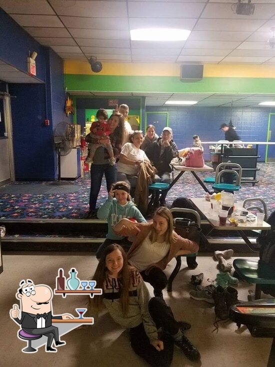 Southern Lanes Sports Center in Alexandria - Restaurant reviews
