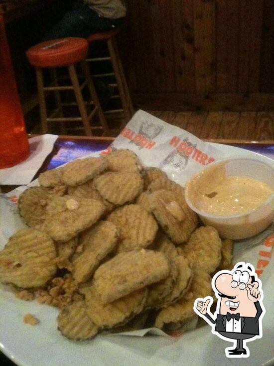 Menu at Hooters pub & bar, Baton Rouge, Siegen Ln