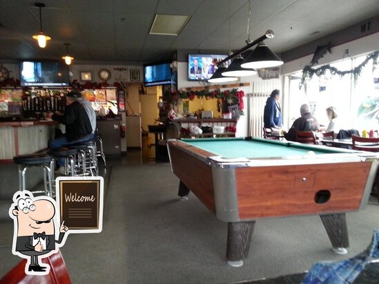 Hi Tide Bar and Grill in Port Orchard - Restaurant menu and reviews