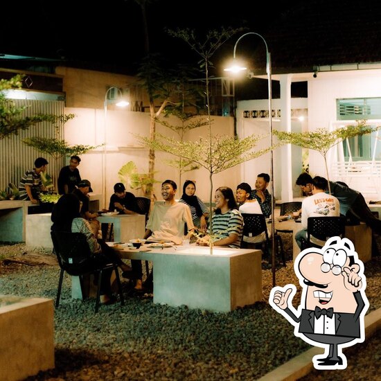 Heira House, Kademangaran - Restaurant reviews